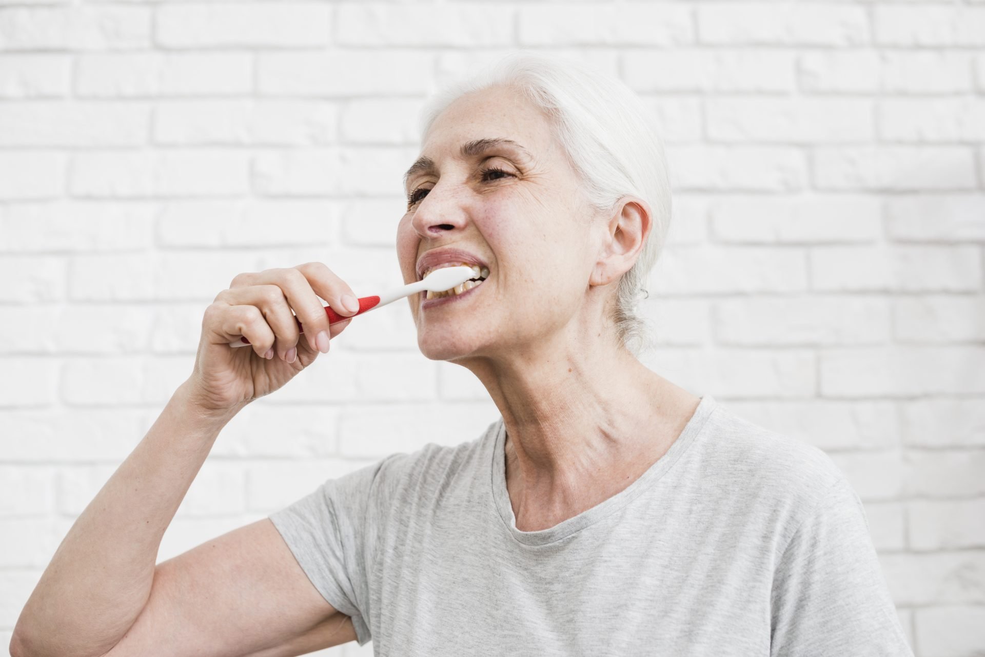 Oral Health For The Elderly: Special Care For Aging Teeth And Gums ...